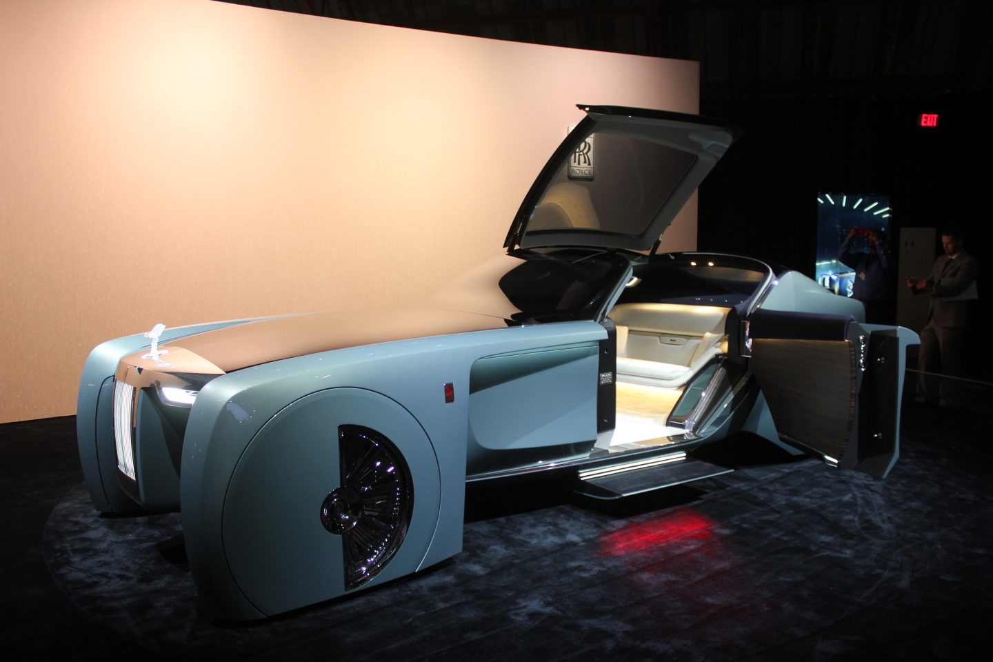 Vision Next 100: Meet BMW’s vision of the future in the coming years ...