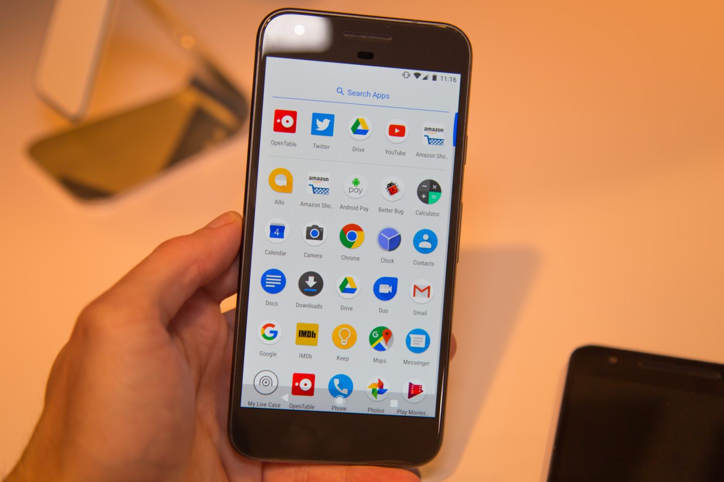Hands-on with the Pixel and Pixel XL: Google’s iPhones seem fine - Ars ...