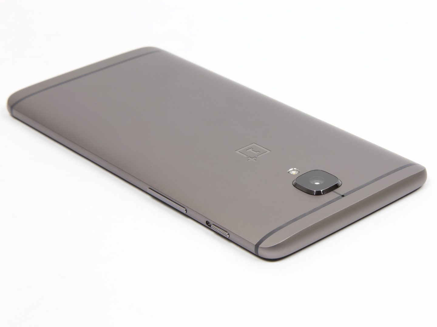 OnePlus 3T mini-review: A great phone gets a bigger battery and price ...