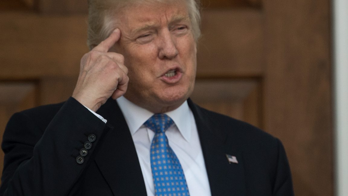 Trump hires two net neutrality opponents to oversee FCC transition ...