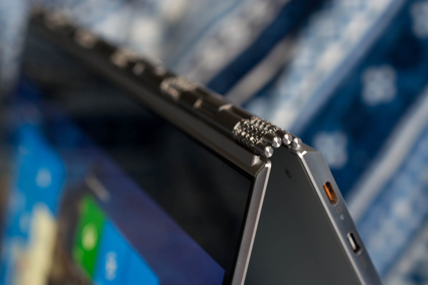 Lenovo Yoga 910 review: A convertible you’ll want to show off and use ...