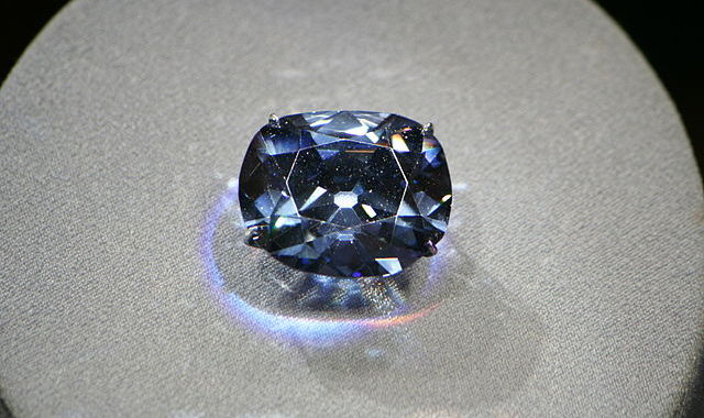 Grids of defects make diamonds practical for quantum computing | Ars ...