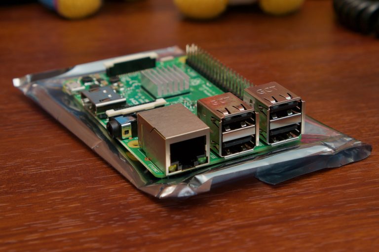 Guidemaster One Upping The Nes Classic Edition With The Raspberry Pi 3 And Retropie Ars Technica