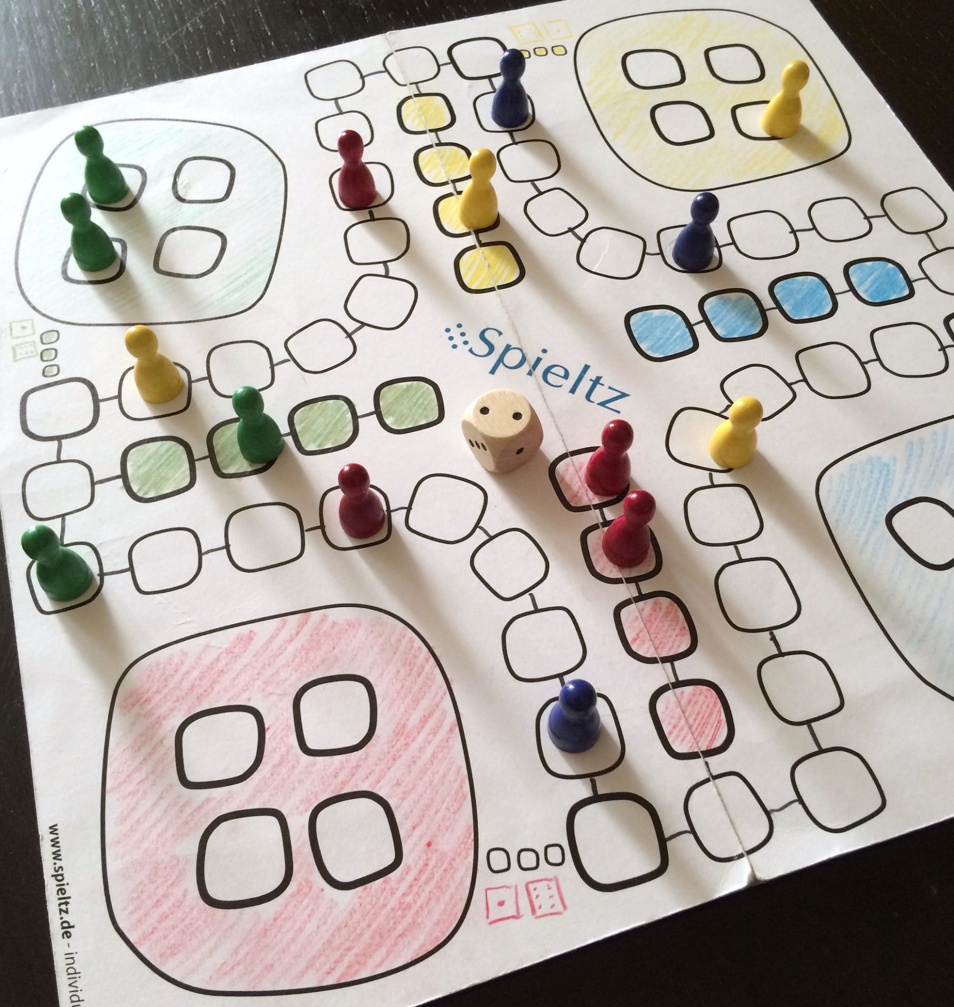 In Berlin, refugees become friends—through board games - Ars Technica