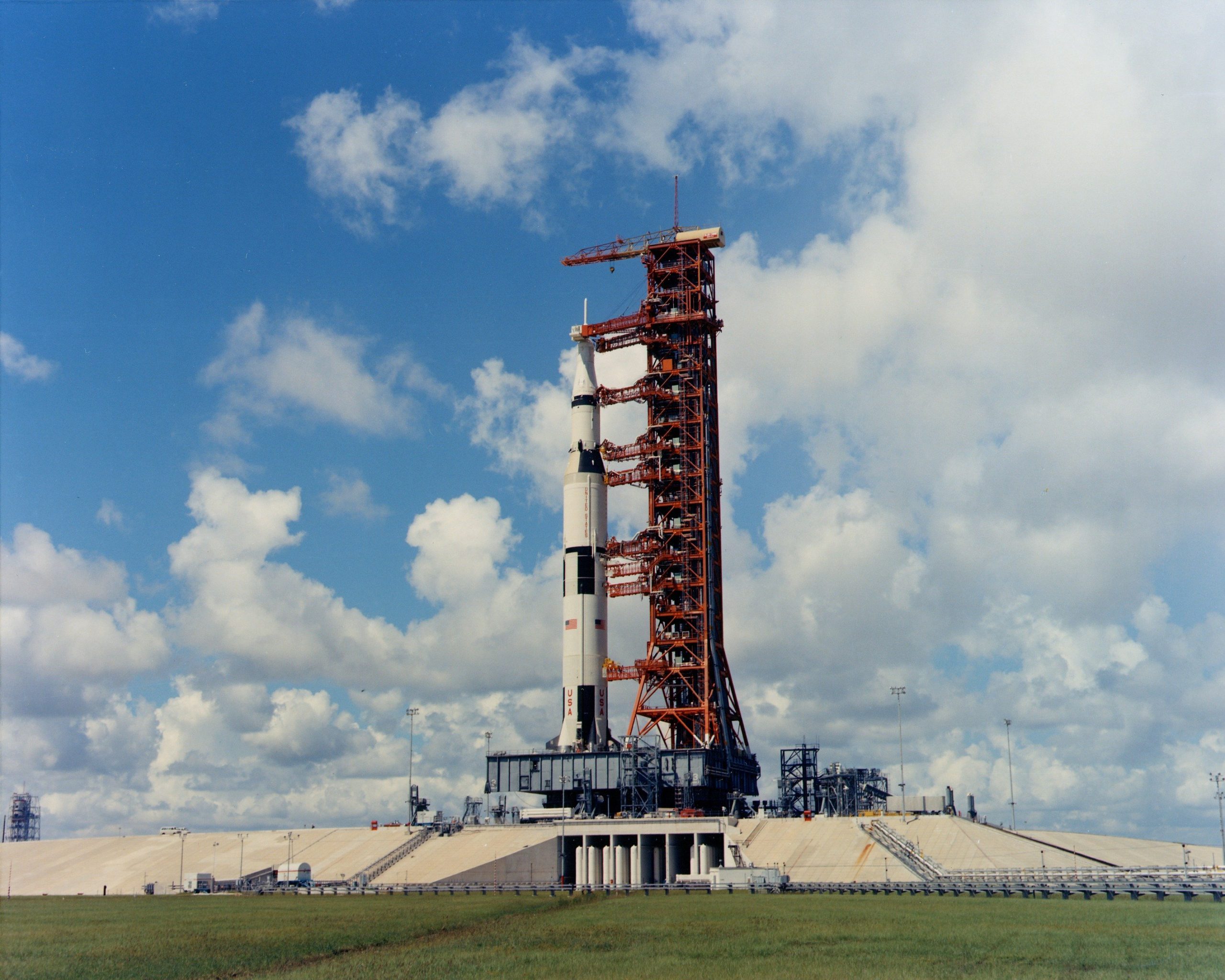 The passing of Gene Cernan reminds us how far we haven’t come - Ars ...