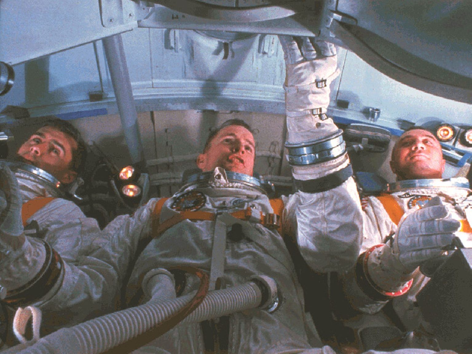 The hell of Apollo 1: Pure oxygen, a single spark, and death in 17 ...