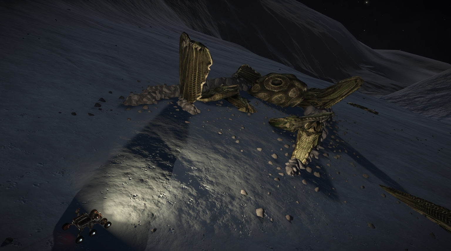 Unknown alien ships are ripping commanders out of hyperspace in Elite ...