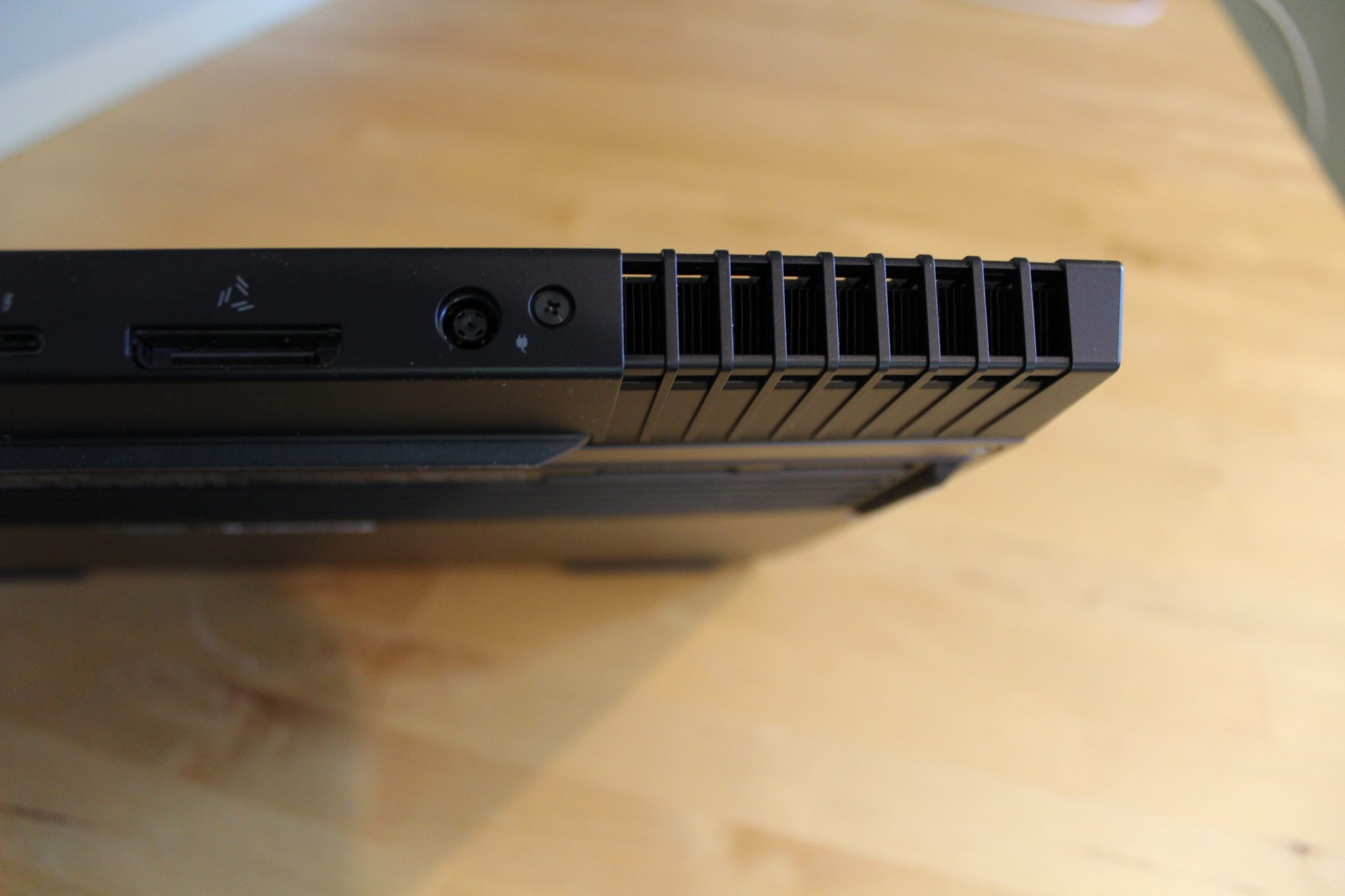 Alienware 13 R3: Powerful and pretty, if you don’t mind junk in the ...