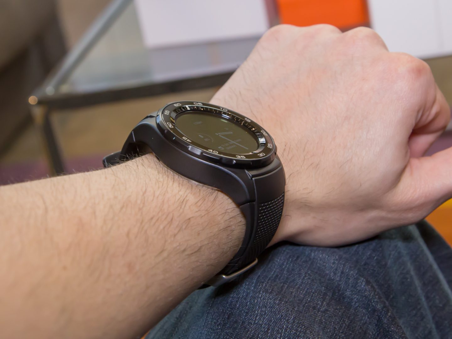 Huawei Watch 2 hands-on—This feels like a last-gen smartwatch - Ars ...