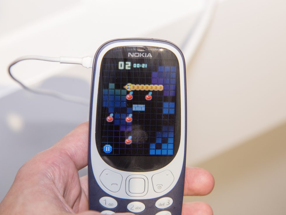 Nokia 3310 hands-on: It’s hard not to like this modern take on the ...