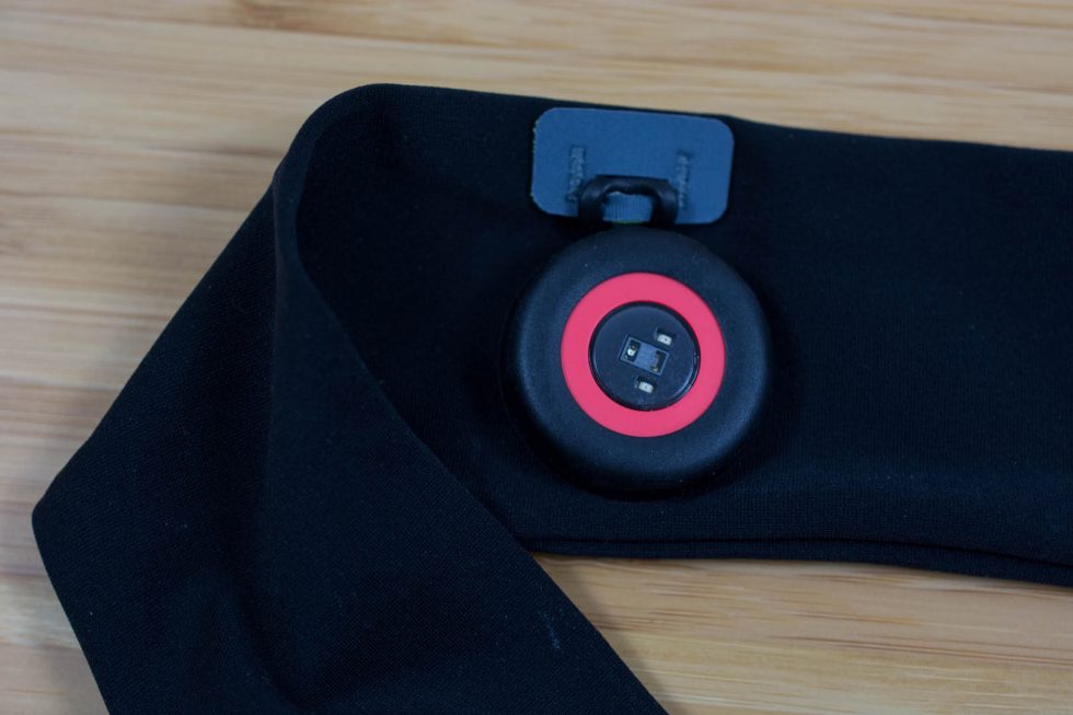 How wearable heart-rate monitors work, and which is best for you - Ars ...