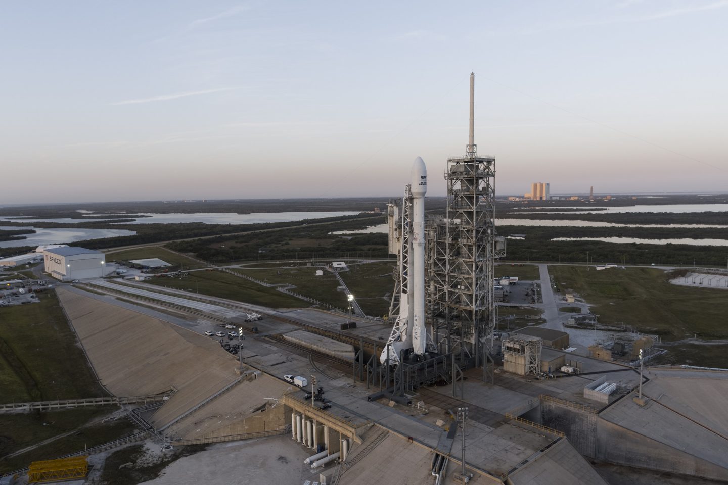 We may have just witnessed the dawn of truly commercial spaceflight ...