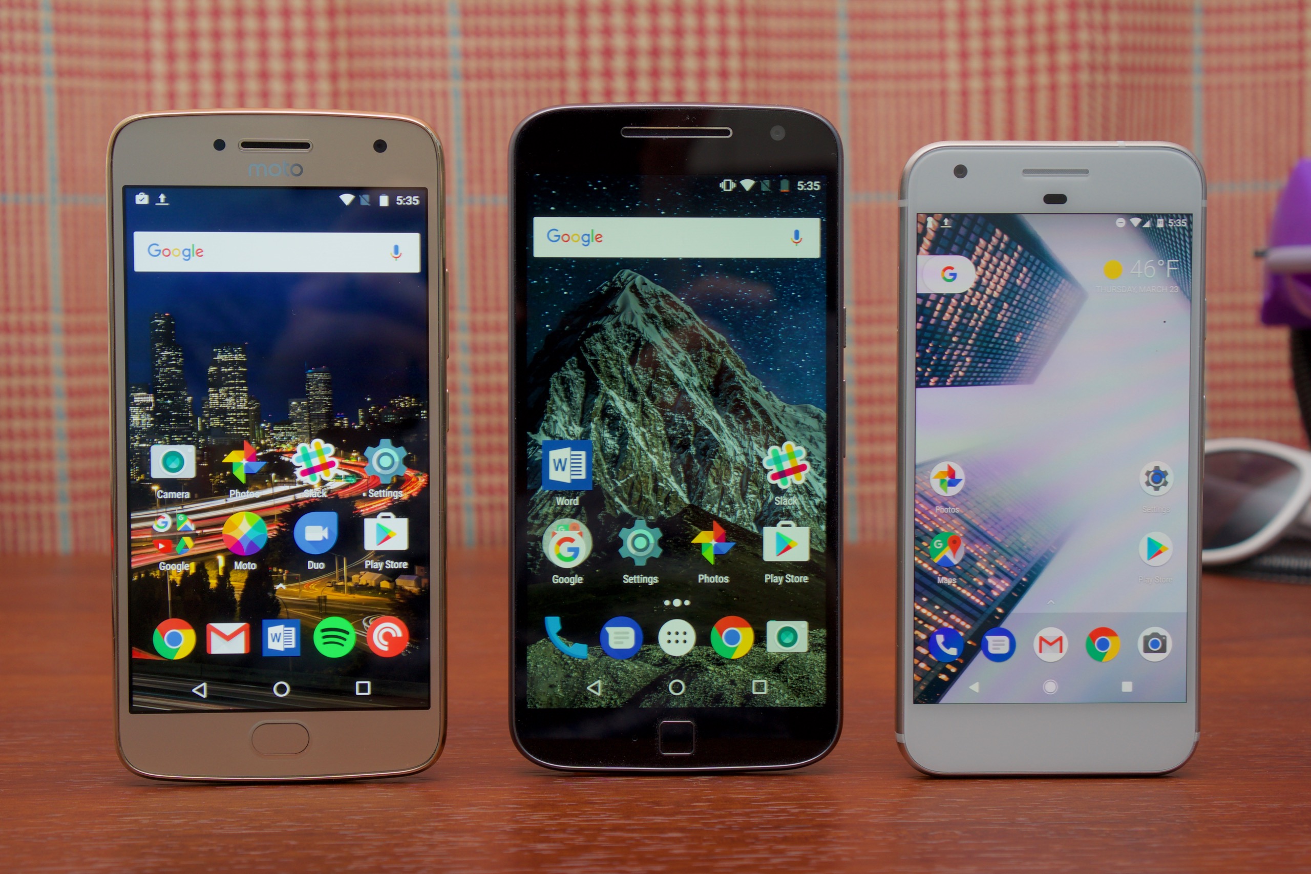 Review: The $229 Moto G5 Plus stands as the king of budget Android (for ...