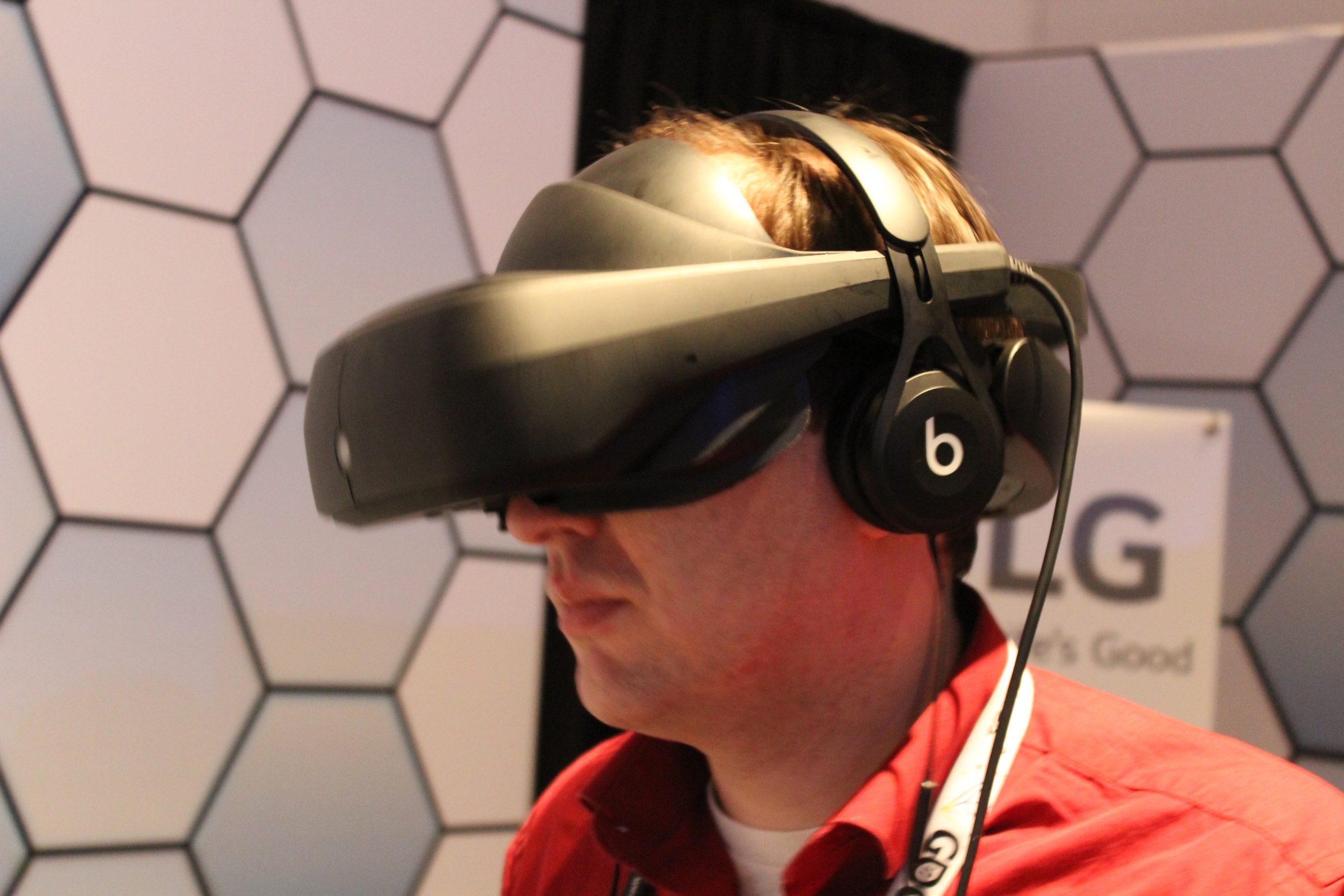 Hands-on with LG’s high-res, more comfortable SteamVR prototype - Ars ...