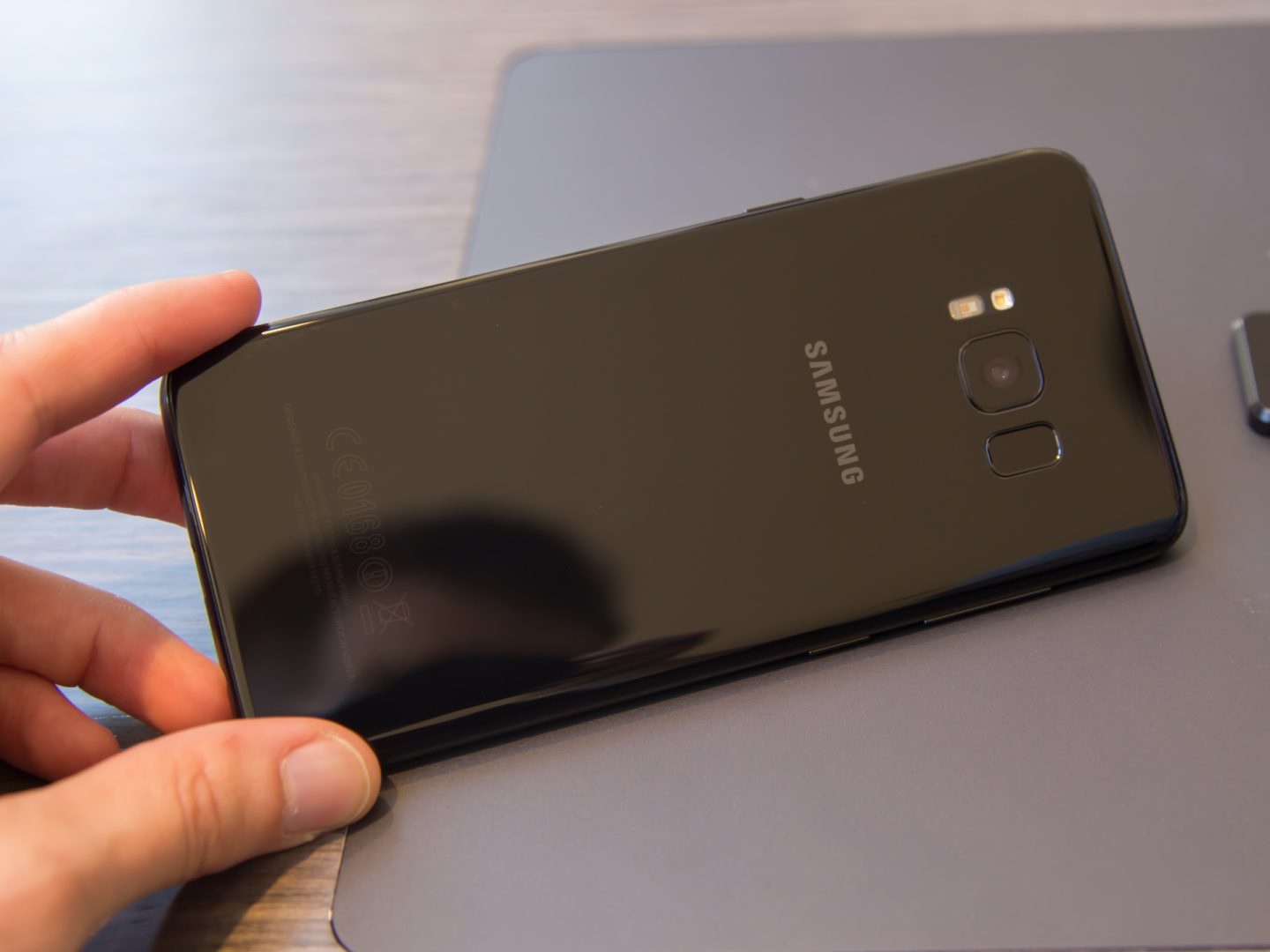Samsung Galaxy S8 hands-on: Samsung produces a stunning redesign - Ars ...