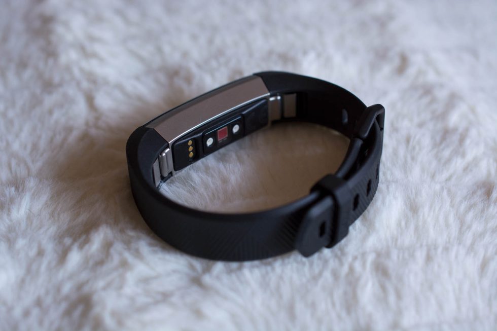 How wearable heart-rate monitors work, and which is best for you - Ars ...