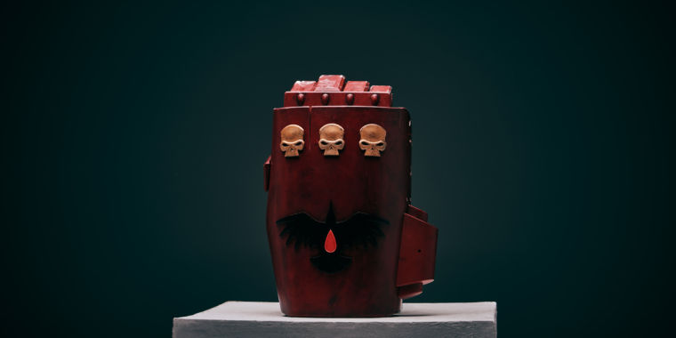 Sega built a real Warhammer 40K Power Fist, then let me smash things ...