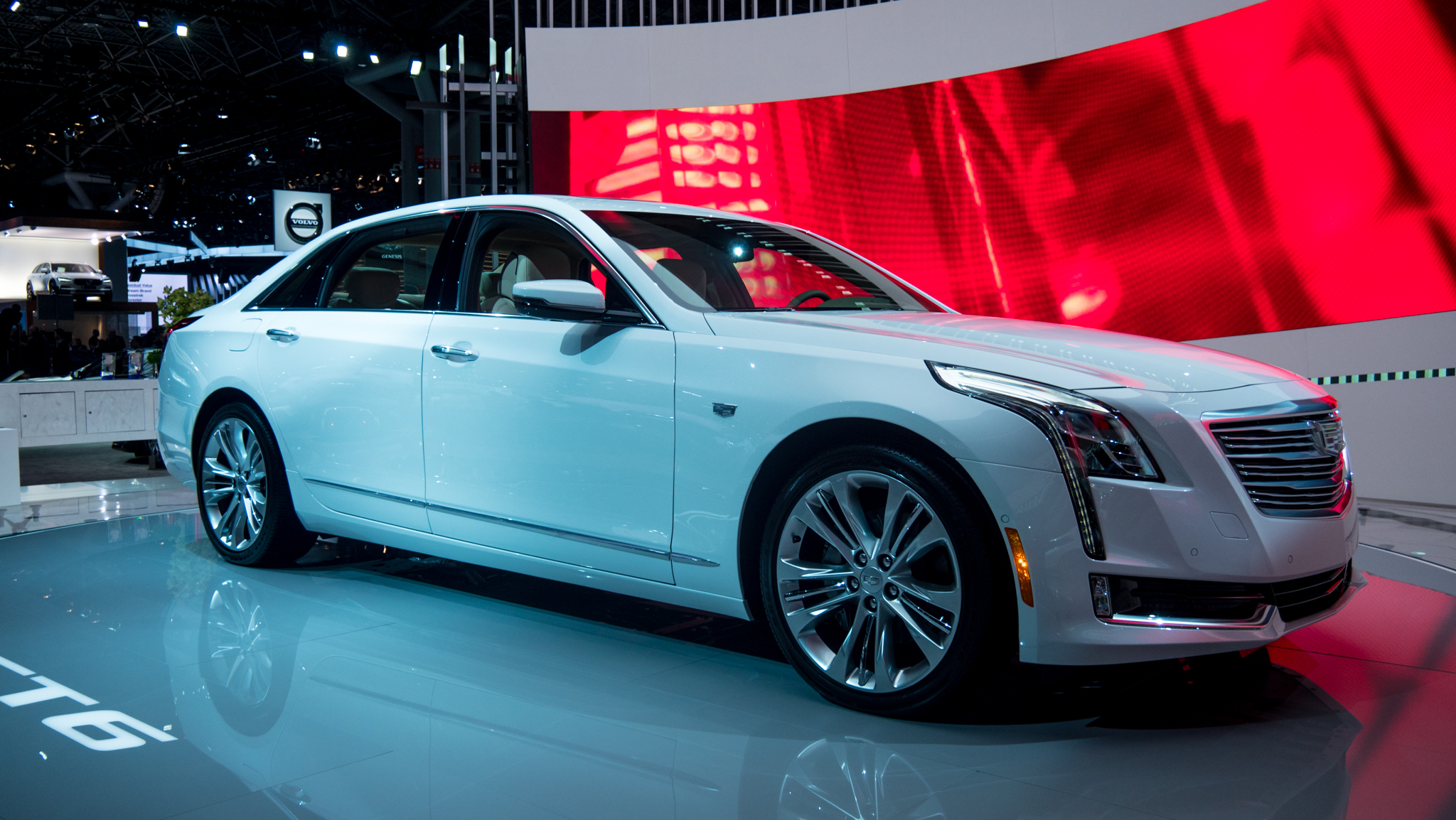 Cadillac Super Cruises to the front with the most advanced semi ...