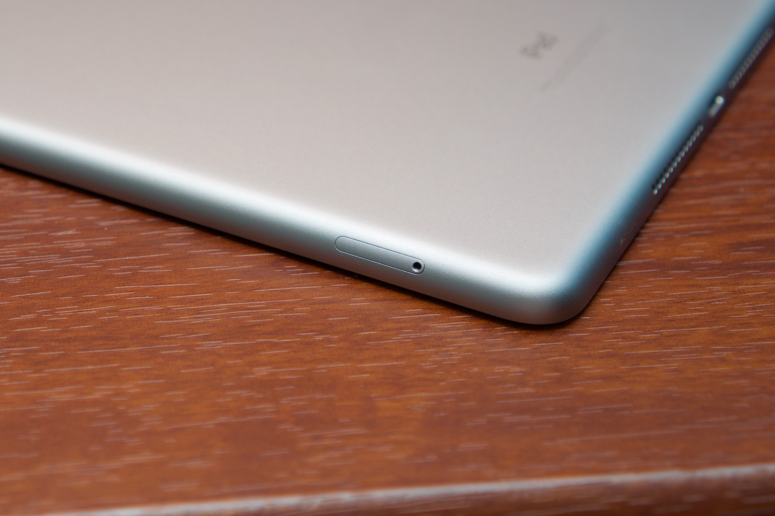 Review: Apple’s $329 iPad is for people who have never upgraded their ...