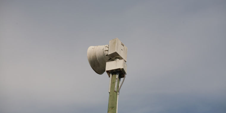 Pirate radio: Signal spoof set off Dallas emergency sirens, not network ...
