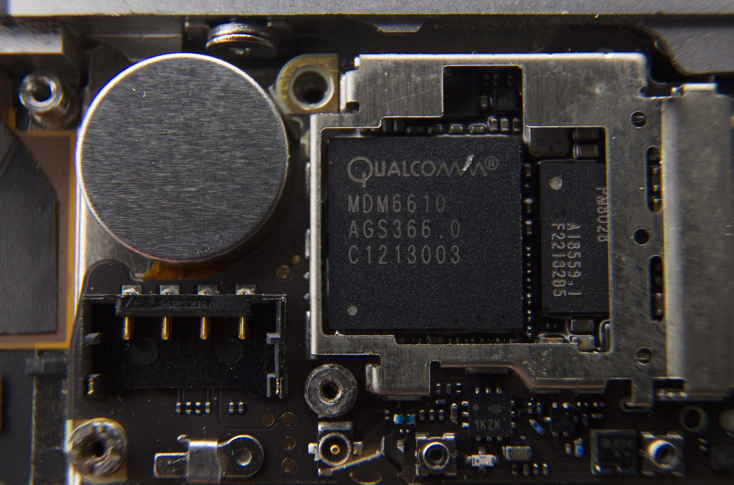 How Qualcomm shook down the cell phone industry for almost 20 years ...