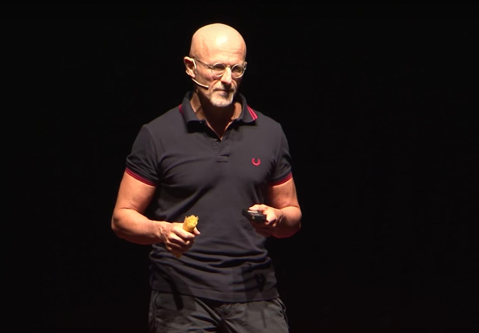 “Out of his mind” surgeon plans human head transplant, revival of ...