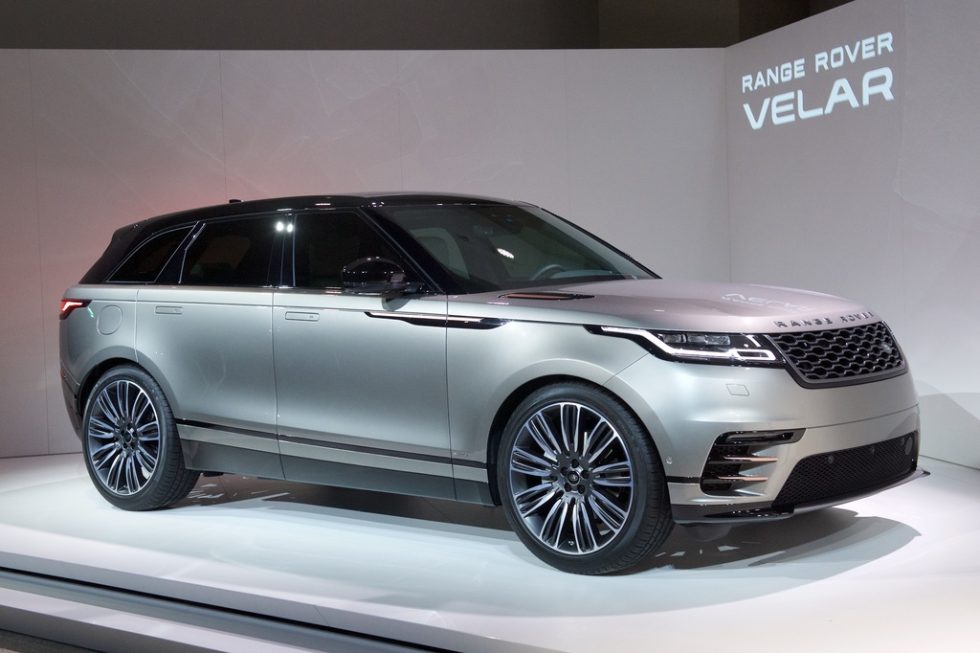 Range Rover raids Manhattan with US debut of posh new Velar SUV - Ars ...