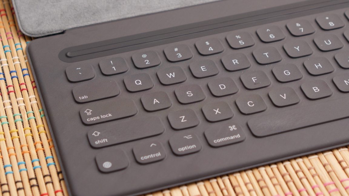 Apple will fix busted iPad Pro Smart Keyboards for up to three years ...