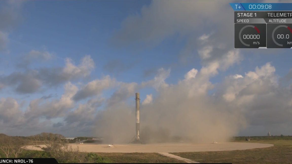 SpaceX just provided views of a rocket landing all the way from 150km ...