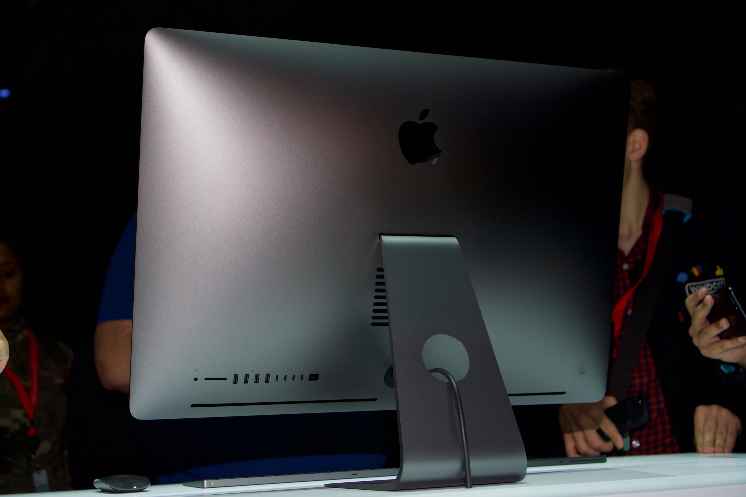 Here’s hoping the iMac Pro learns from the Mac Pro’s mistakes - Ars ...