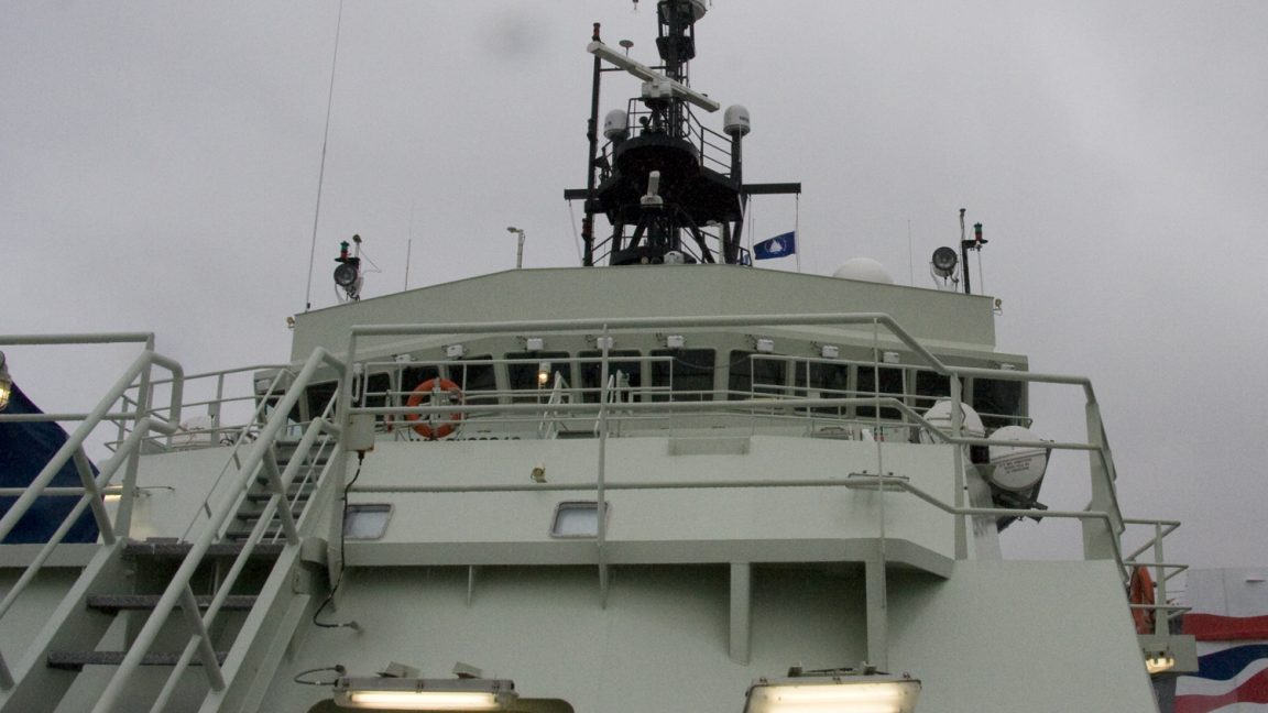 Stepping on Neil Armstrong: Ars visits the Navy’s newest research ...