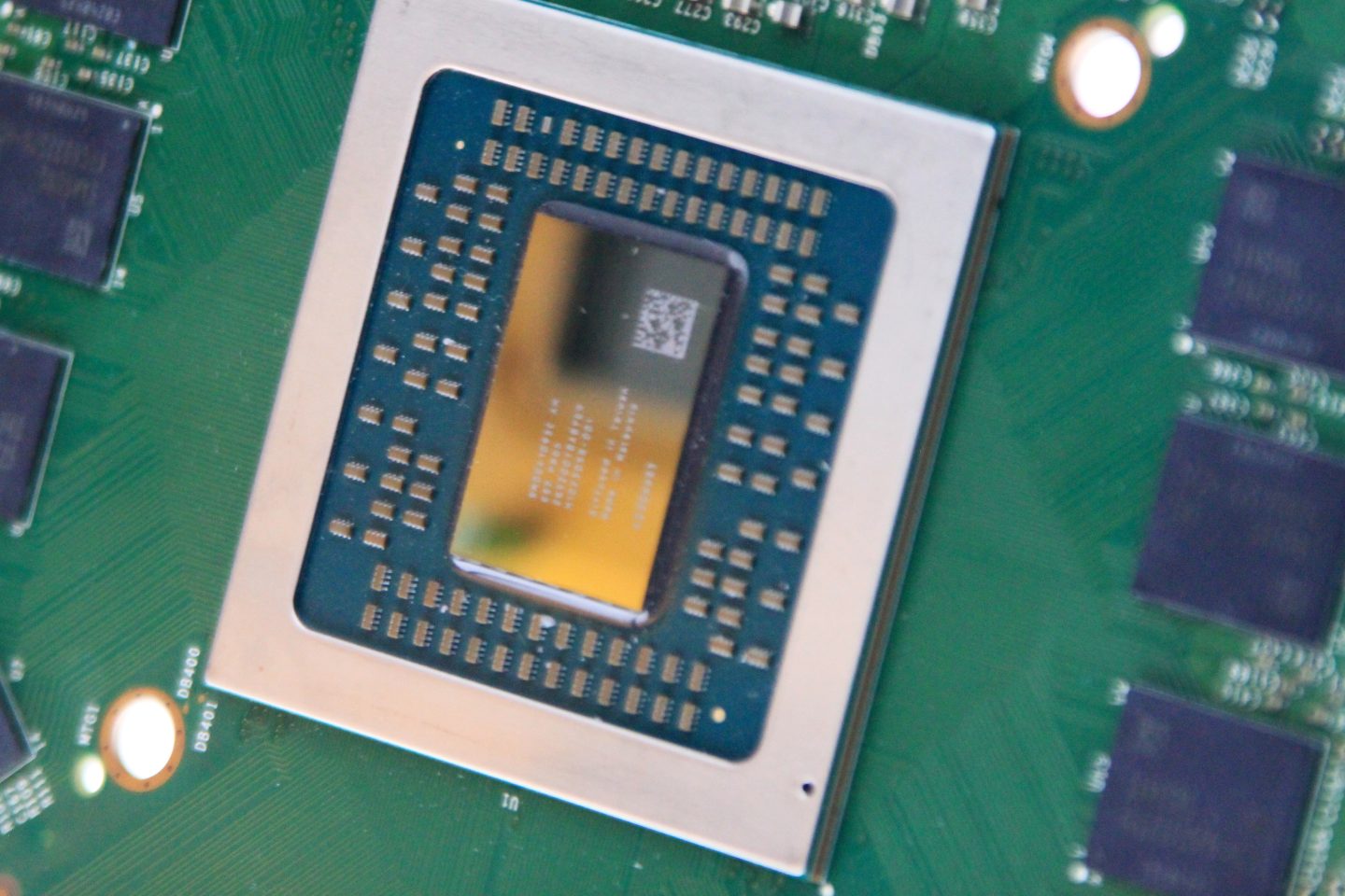 Gallery: Our first up-close look at one Xbox One X... box - Ars Technica