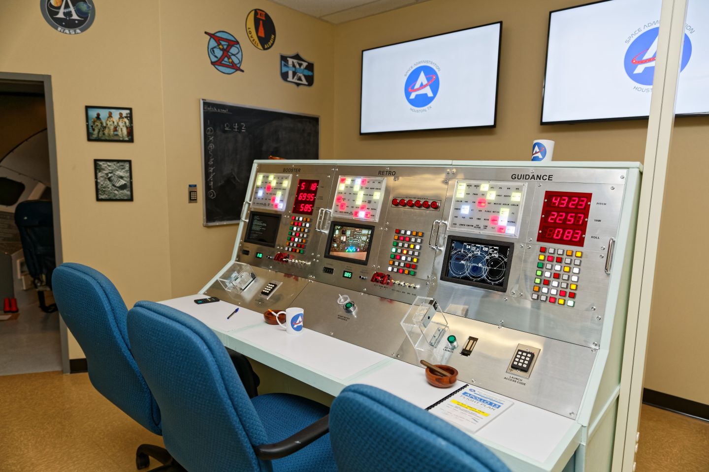 Apollo 13 escape room at Houston Escape Hunt is absolutely delightful ...