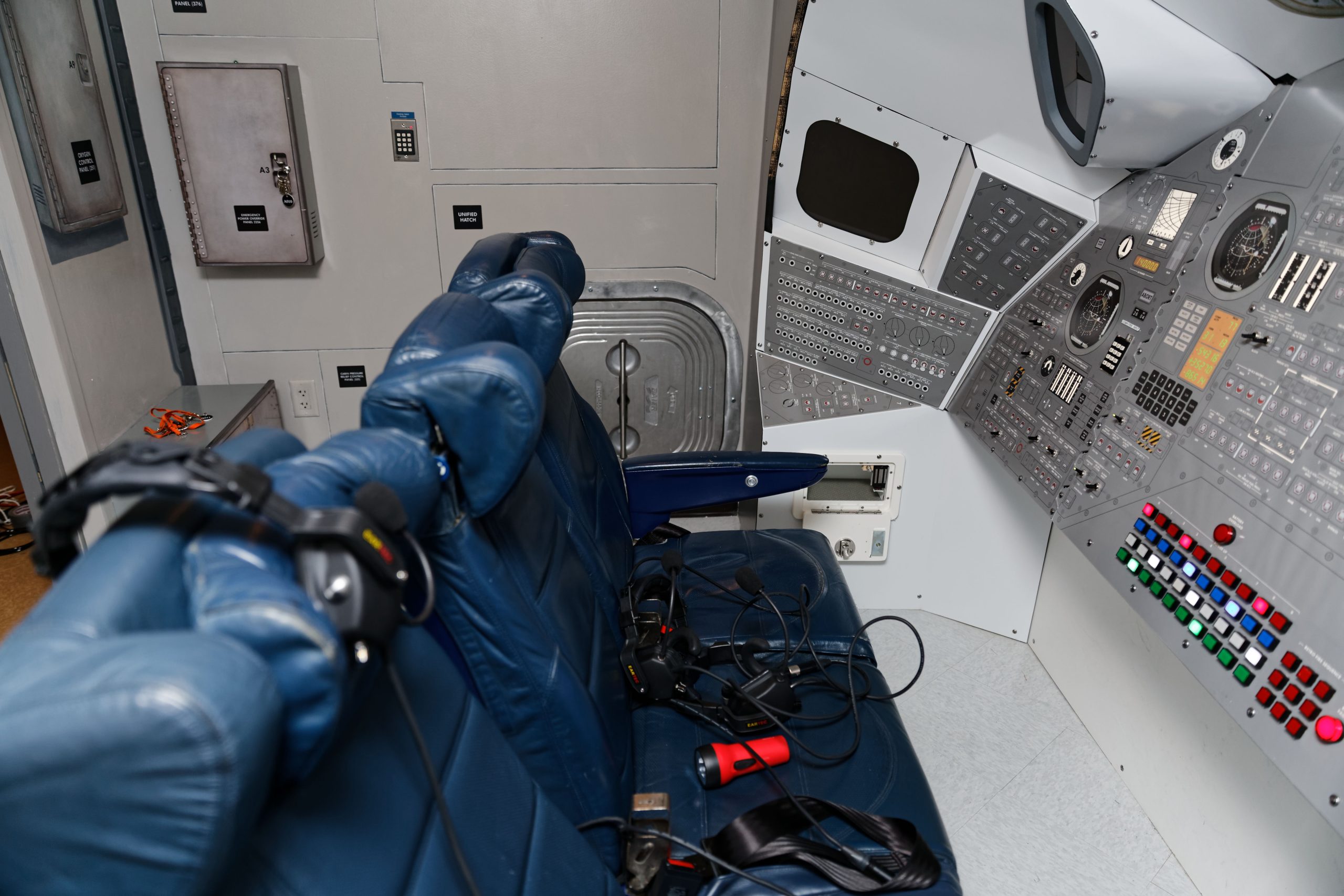 Apollo 13 escape room at Houston Escape Hunt is absolutely delightful ...