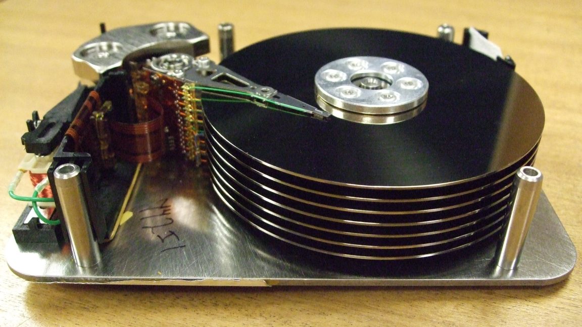 Microsoft to remove full ReFS support from Windows 10 Pro, push ...