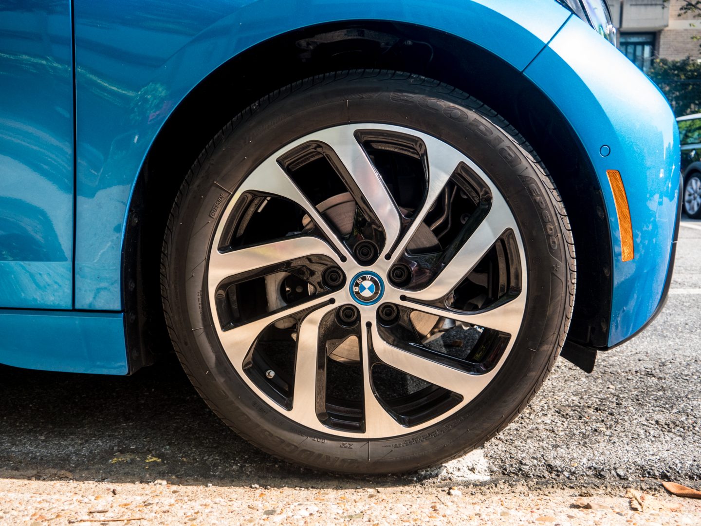 BMW i3 Front Tire Size: Specs and Performance Insights