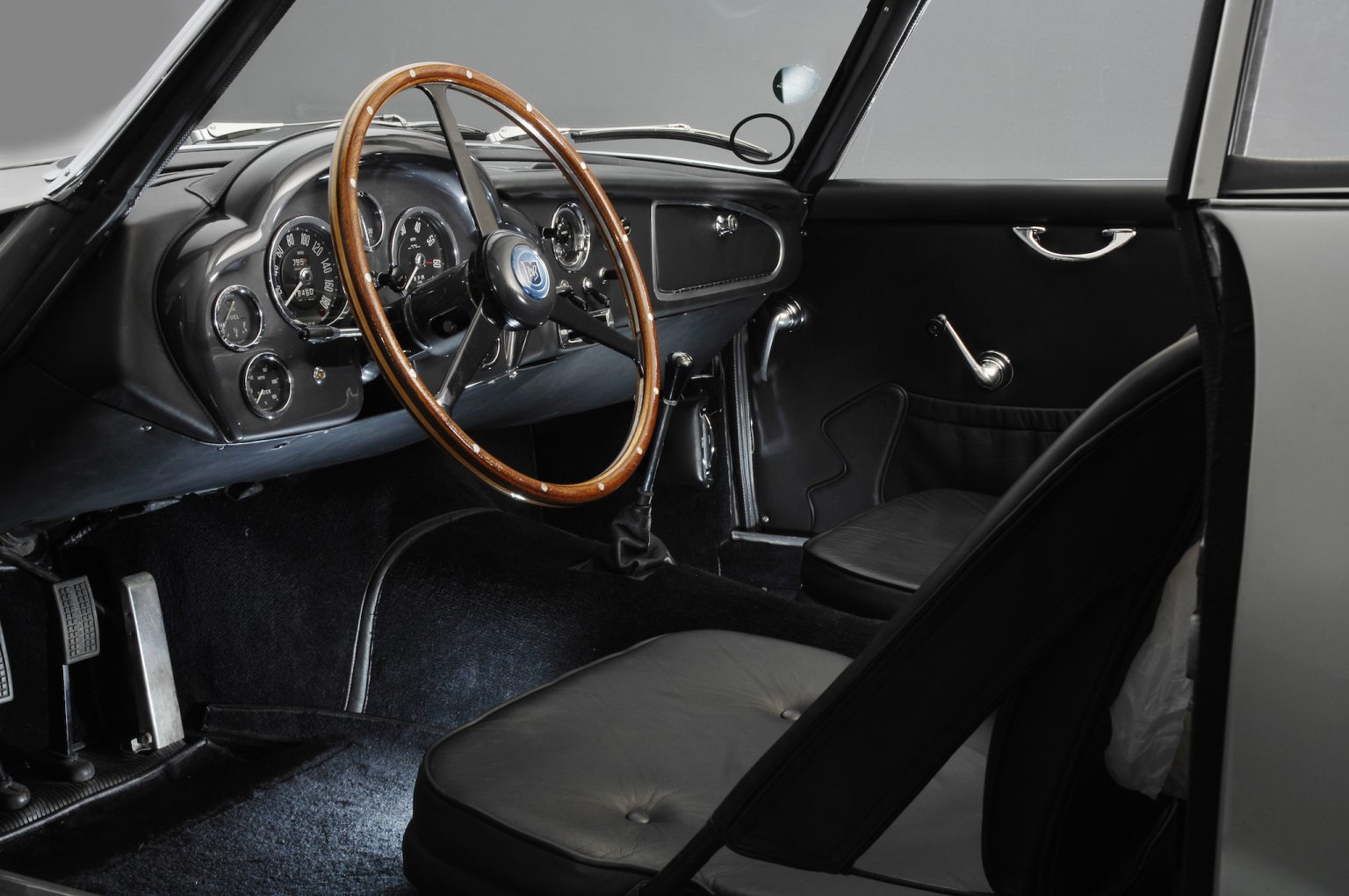 Aston Martin and Zagato team up again for Pebble Beach - Ars Technica