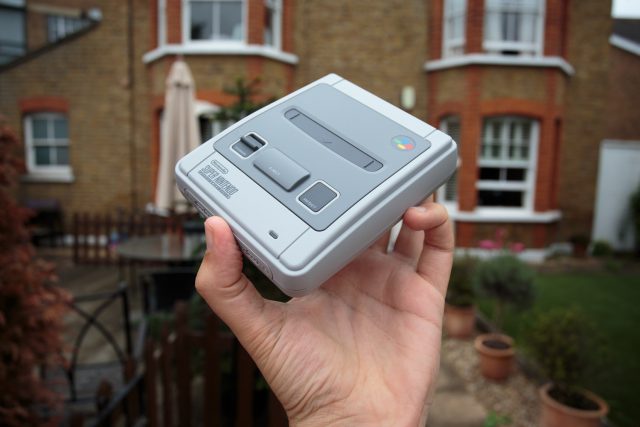 SNES Classic Mini: Quick preview by someone who has never barrel rolled ...