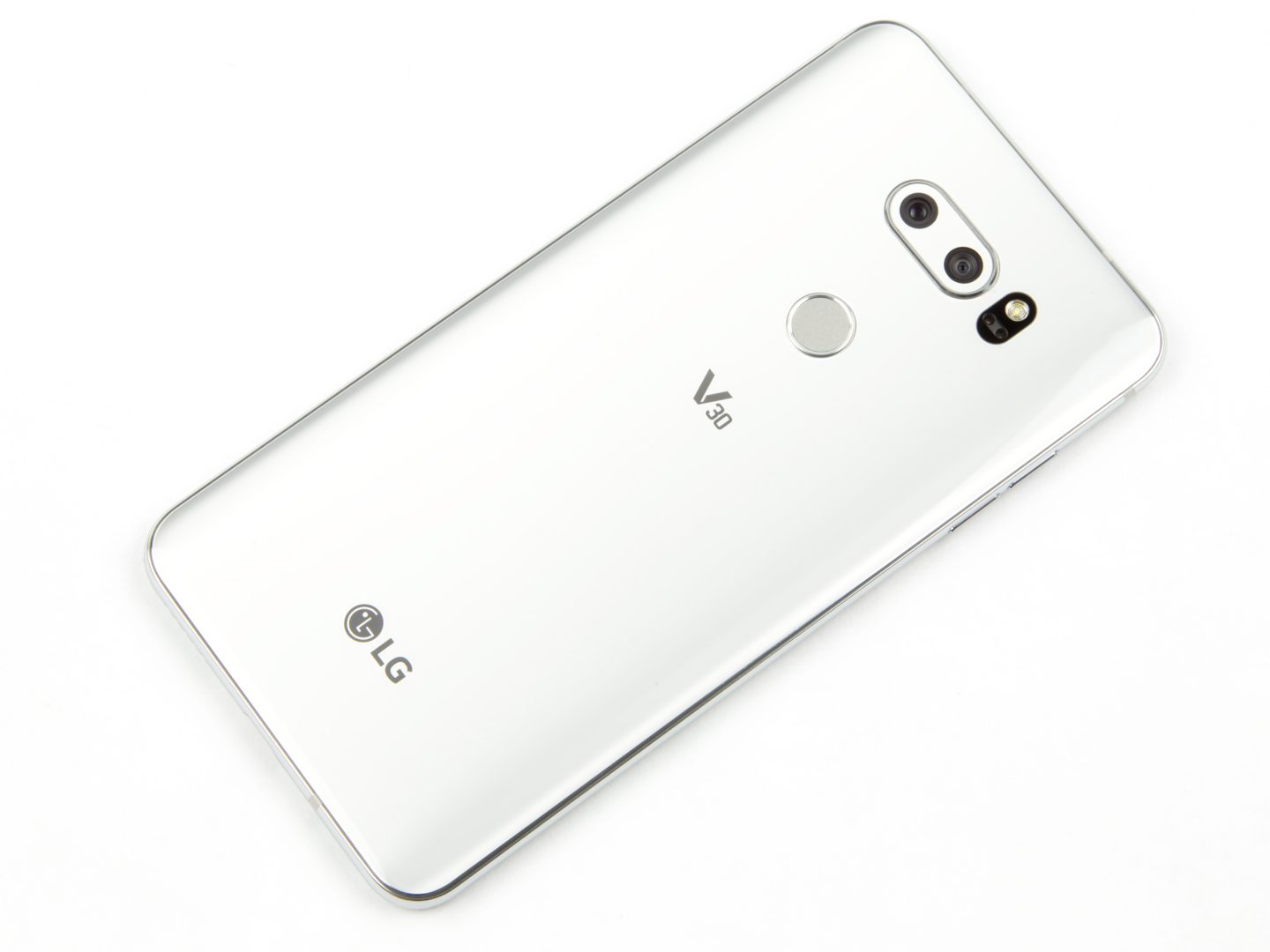 LG V30 review: Good hardware design marred by bad camera, software ...