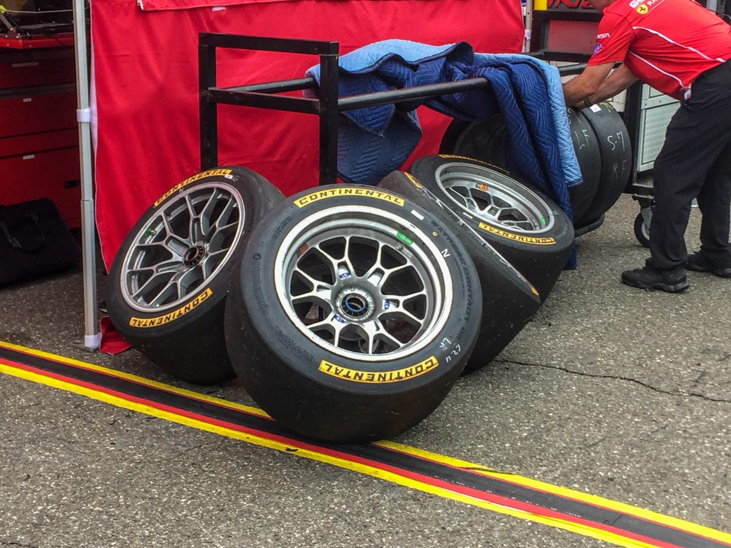Up close and personal with Scuderia Corsa’s Ferrari 488 GT3 race car ...