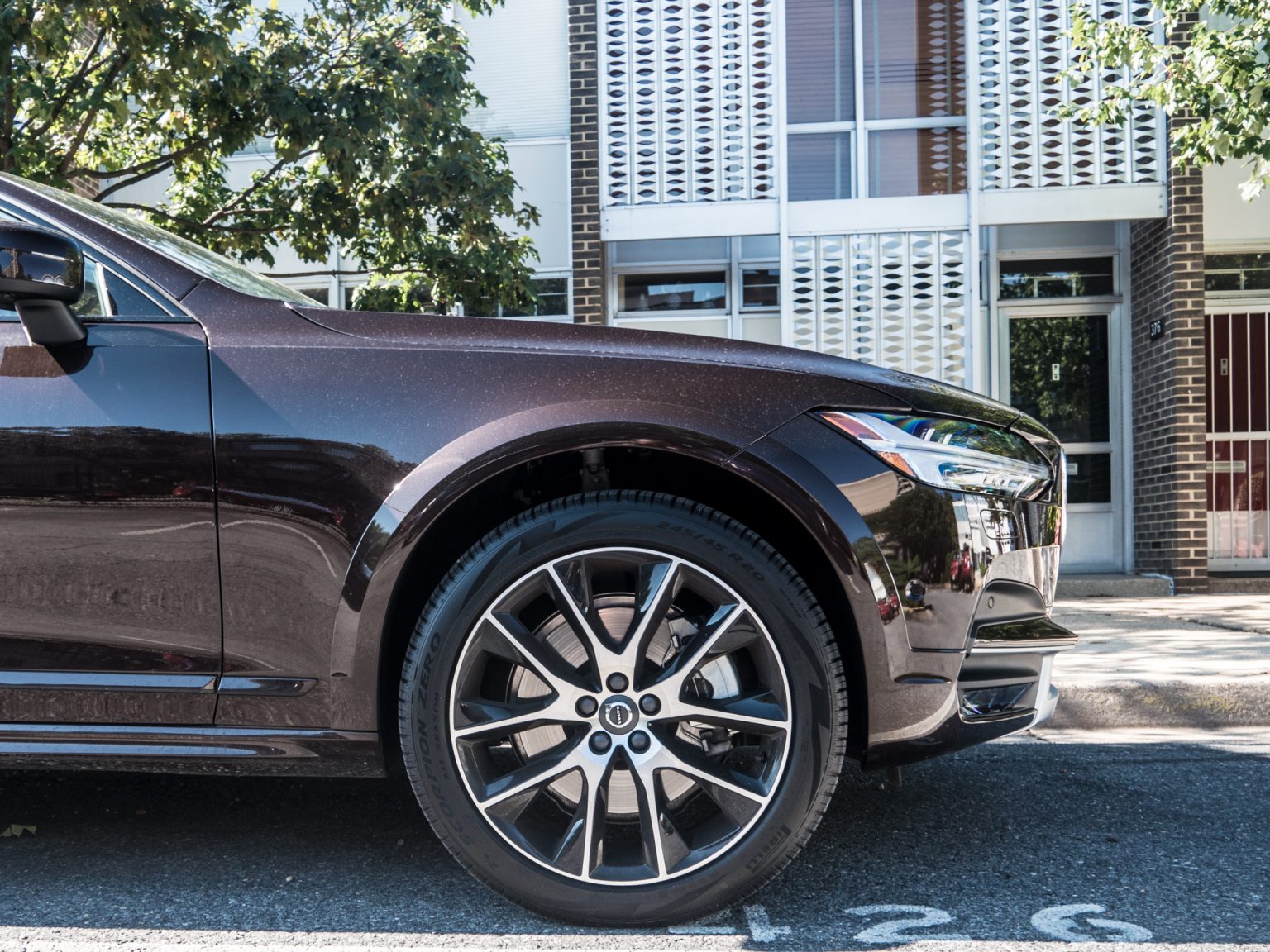The 2017 Volvo V90 Cross Country, a brown station wagon for the 21st ...