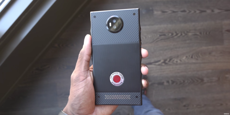 Red Hydrogen phone gets a video preview: It’s big—very big | Ars Technica