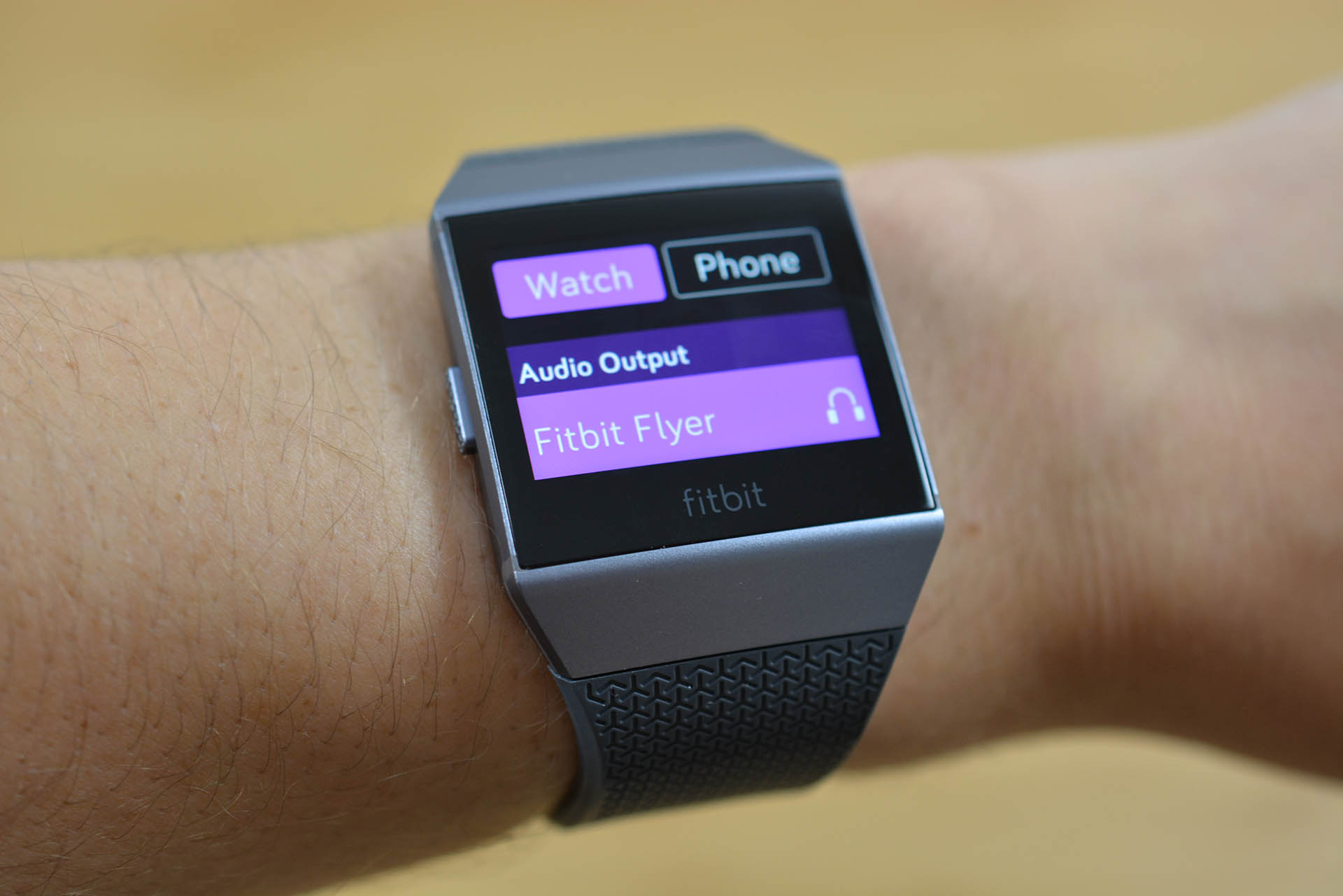 Fitbit Ionic review: Meet the $300 fitness-focused smartwatch - Ars ...
