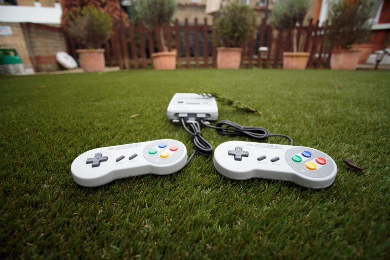 Everything you need to know about the Super NES Classic Edition - Ars ...