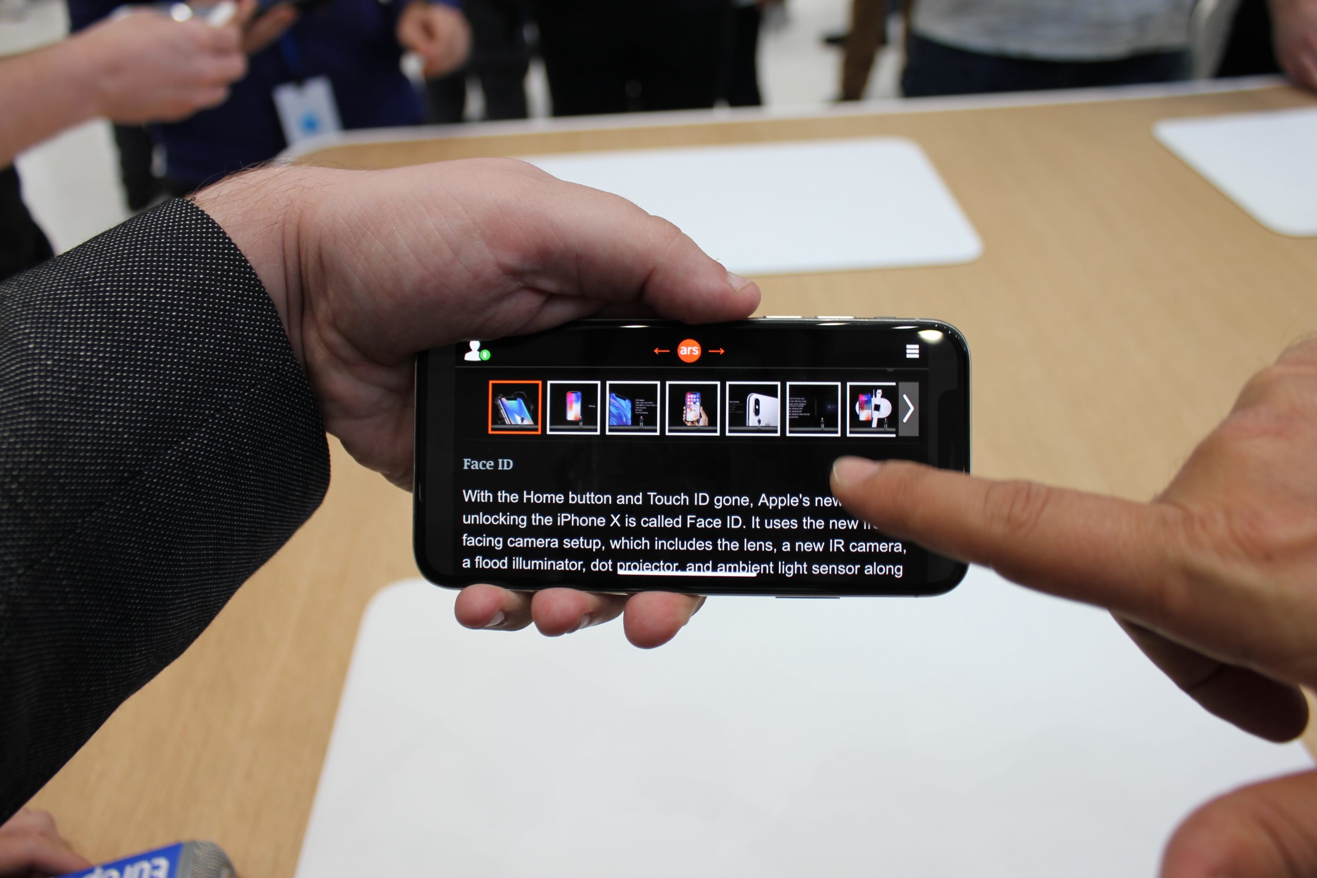 Is X > 8? Solving Apple’s iPhone sales equation - Ars Technica