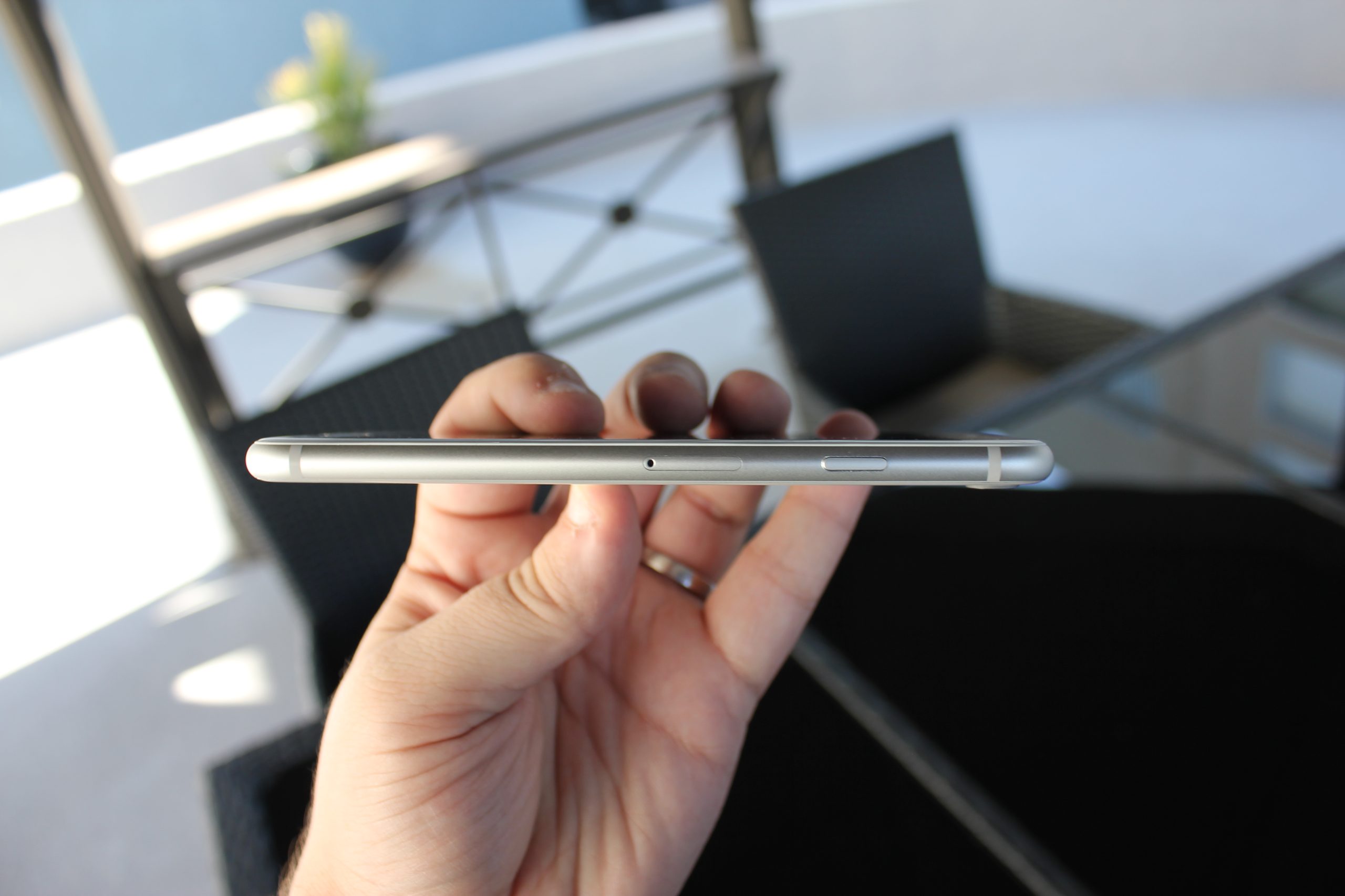 iPhone 8 and 8 Plus review: The curious case of the time-traveling ...