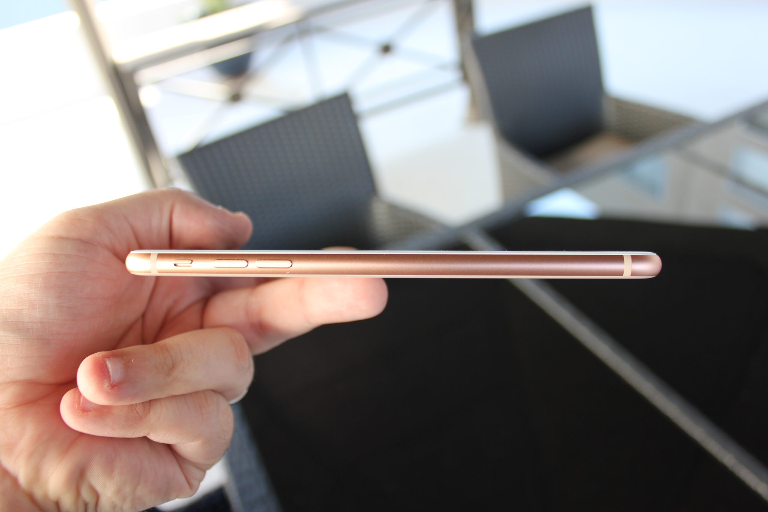 iPhone 8 and 8 Plus review: The curious case of the time-traveling ...