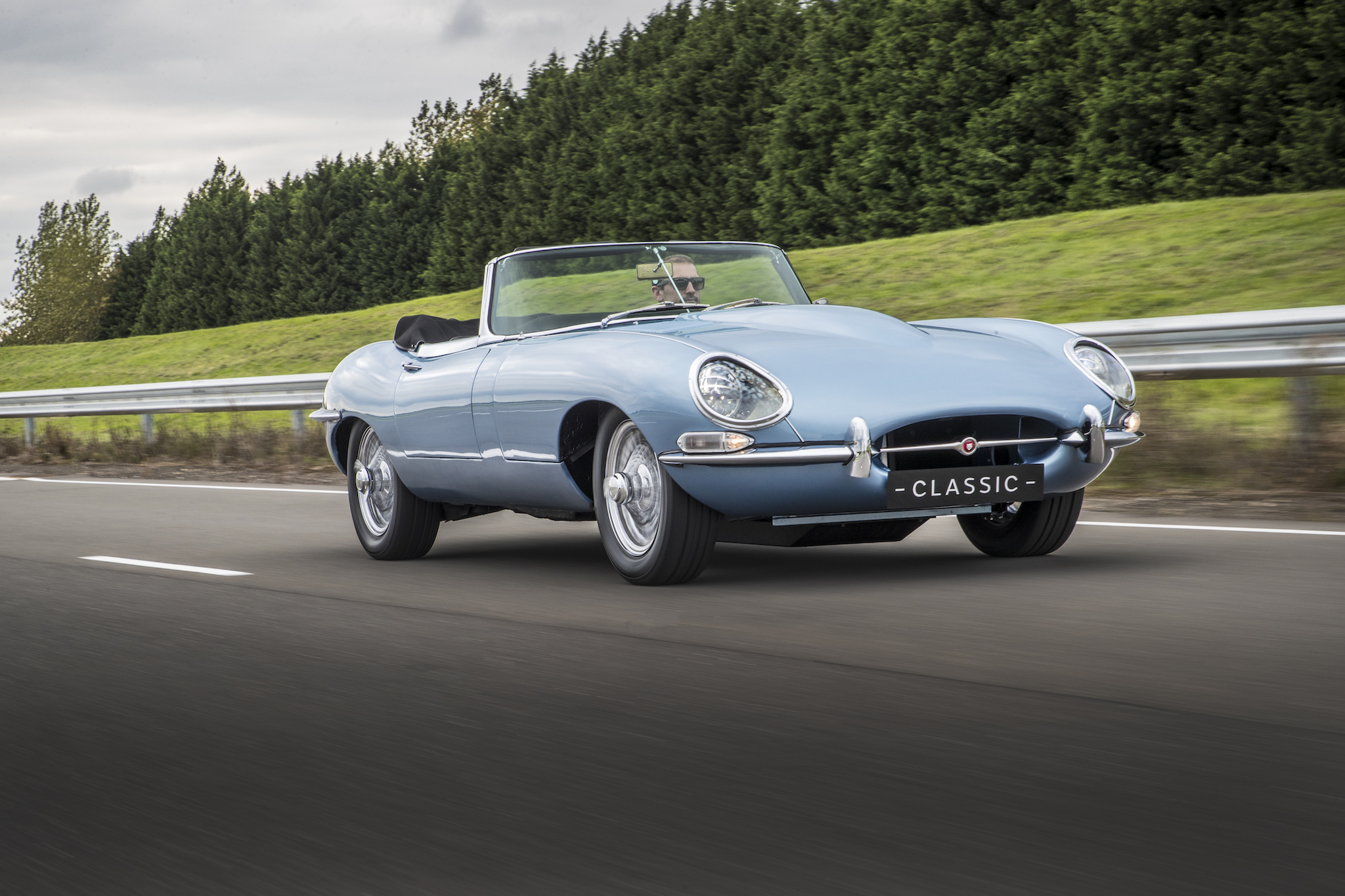Jaguar has restored this old E-type with an electric upgrade - Ars Technica
