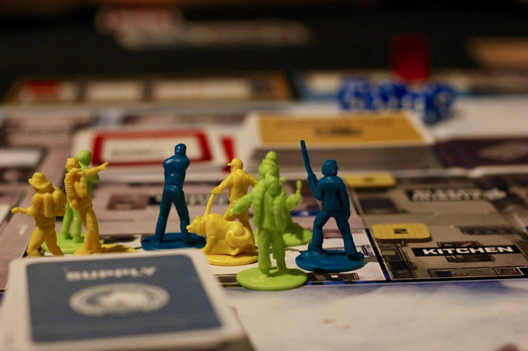Lies, infection, and shapeshifting in new The Thing board game - Ars ...