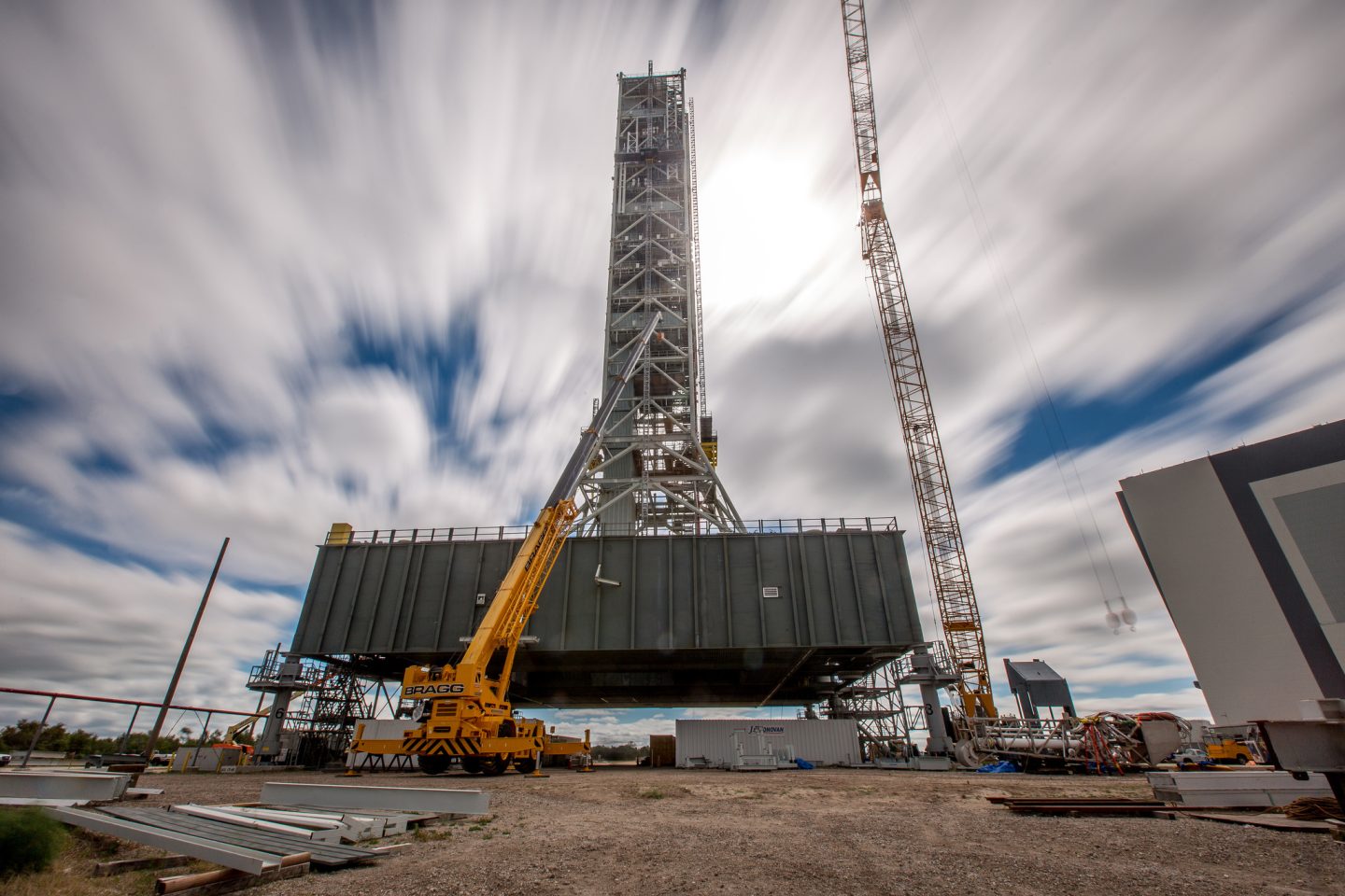 NASA spent a decade and nearly $1 billion for a single launch tower ...